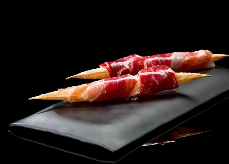 The Best Spanish Ham in the World: A Culinary Treasure – Barceloneta Market